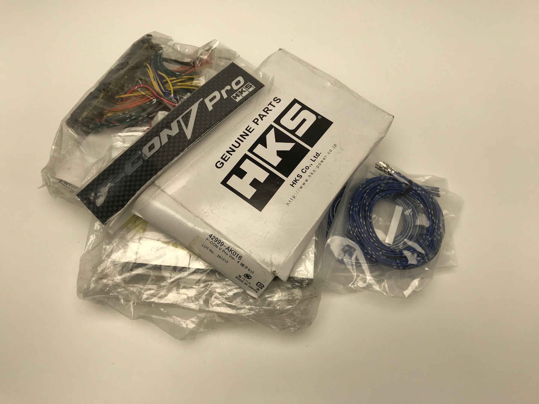 HKS Fcon V-Pro V4 – U.P.garage